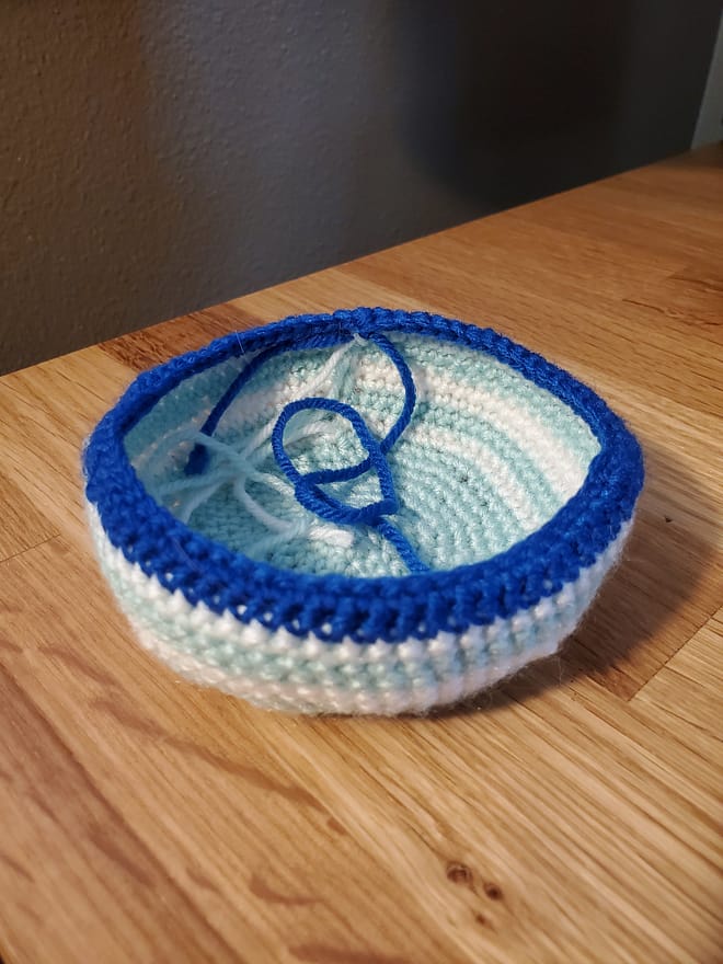 ramen noodle bowl amigurumi (free crochet pattern) – DAiZED AND DISTRACTED